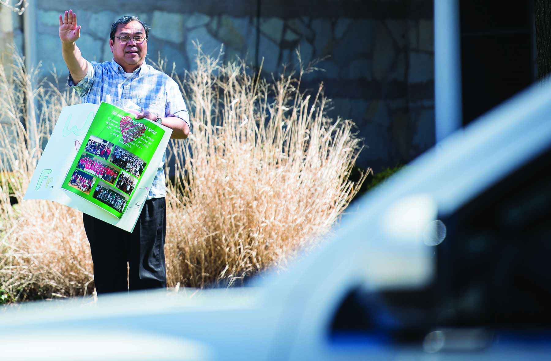 ‘Peeps’ plan parade for pastor - The Woodstock Independent